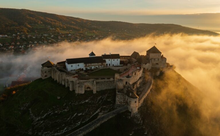 Top 28 Historic Castles In Hungary [2023] - TripAnthropologist